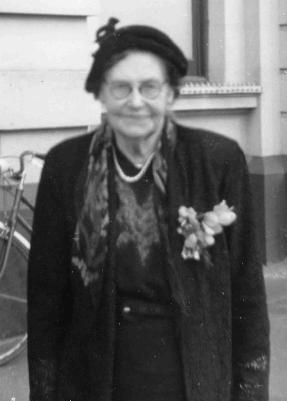 Mrs E J Cook - Culture Waitaki