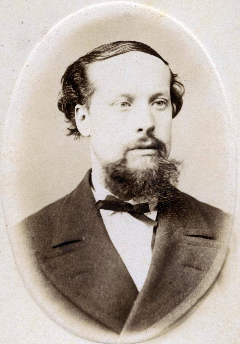 Unidentified man - Culture Waitaki