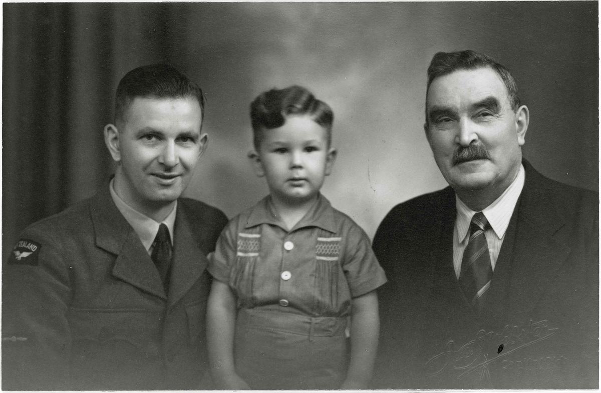Three generations of James Falconer's family. - Culture Waitaki